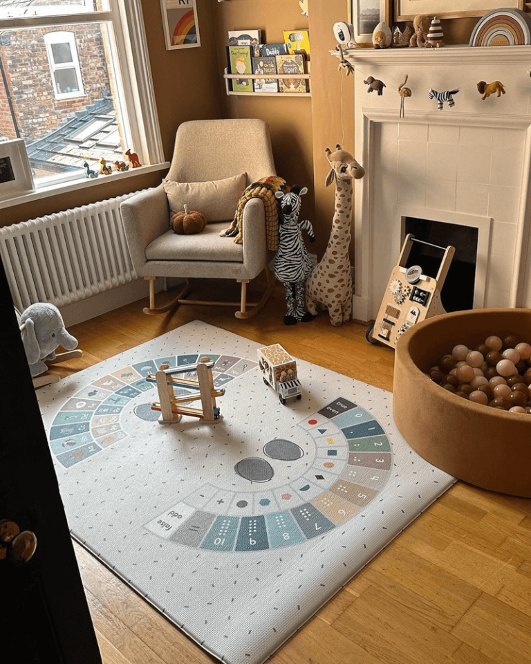 Rock Stepper - Reversible Baby Play Mat includes Flash Cards